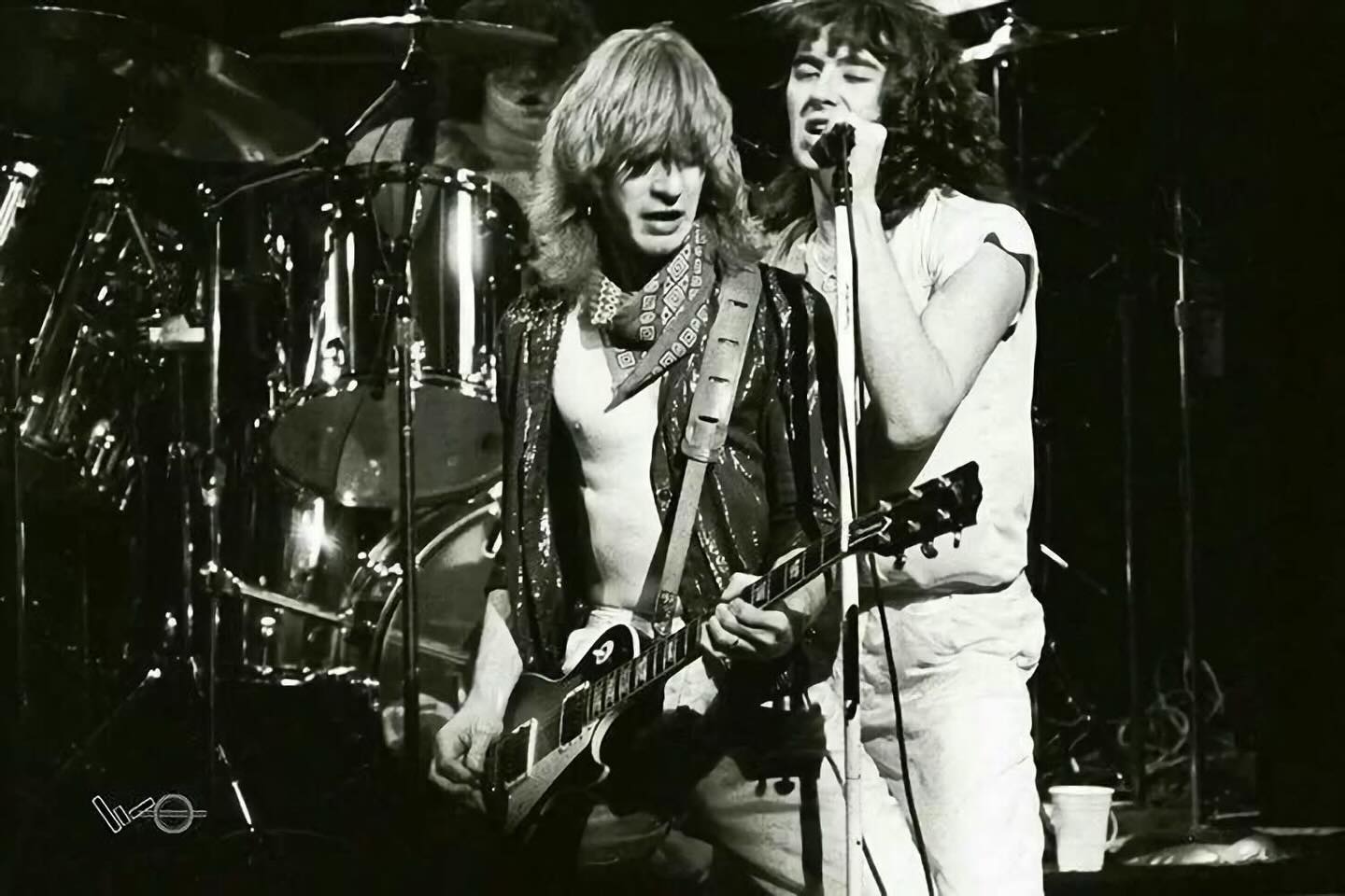 GIBSON DIRTY FINGERS - STEVE CLARK GUITAR In Loving Memory