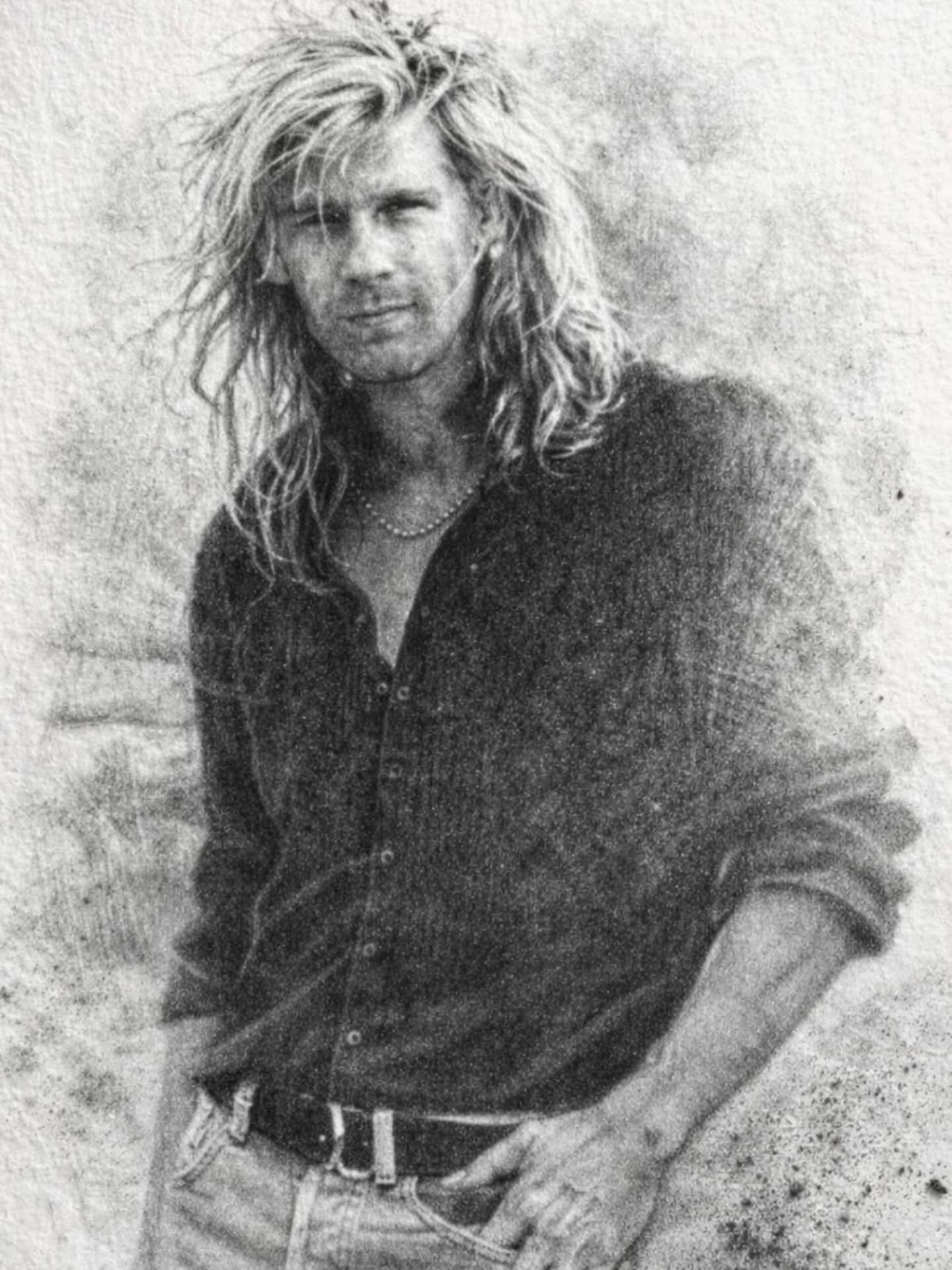 PRINCIPAL SONGWRITER - Learn About The Def Leppard Legend